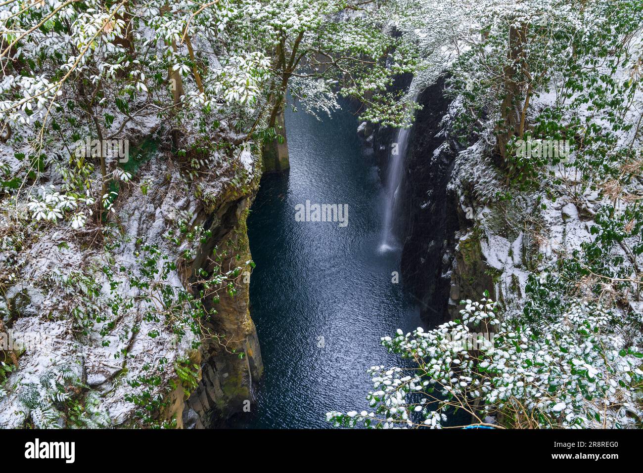 Takachiho Gorge in snow Stock Photo - Alamy