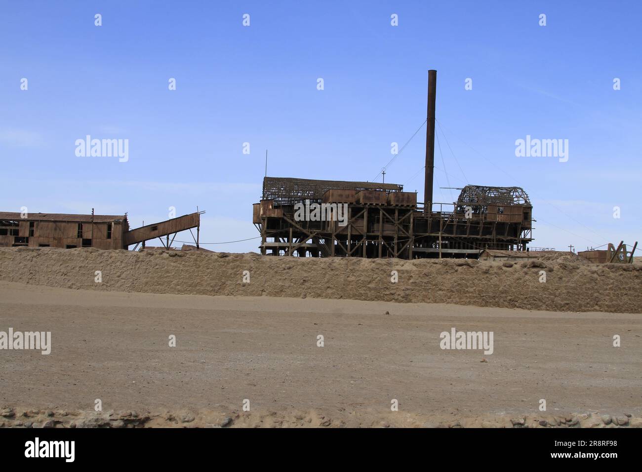 Santa Laura Humberstone saltpetre processing plant, Iquique, Chile ...
