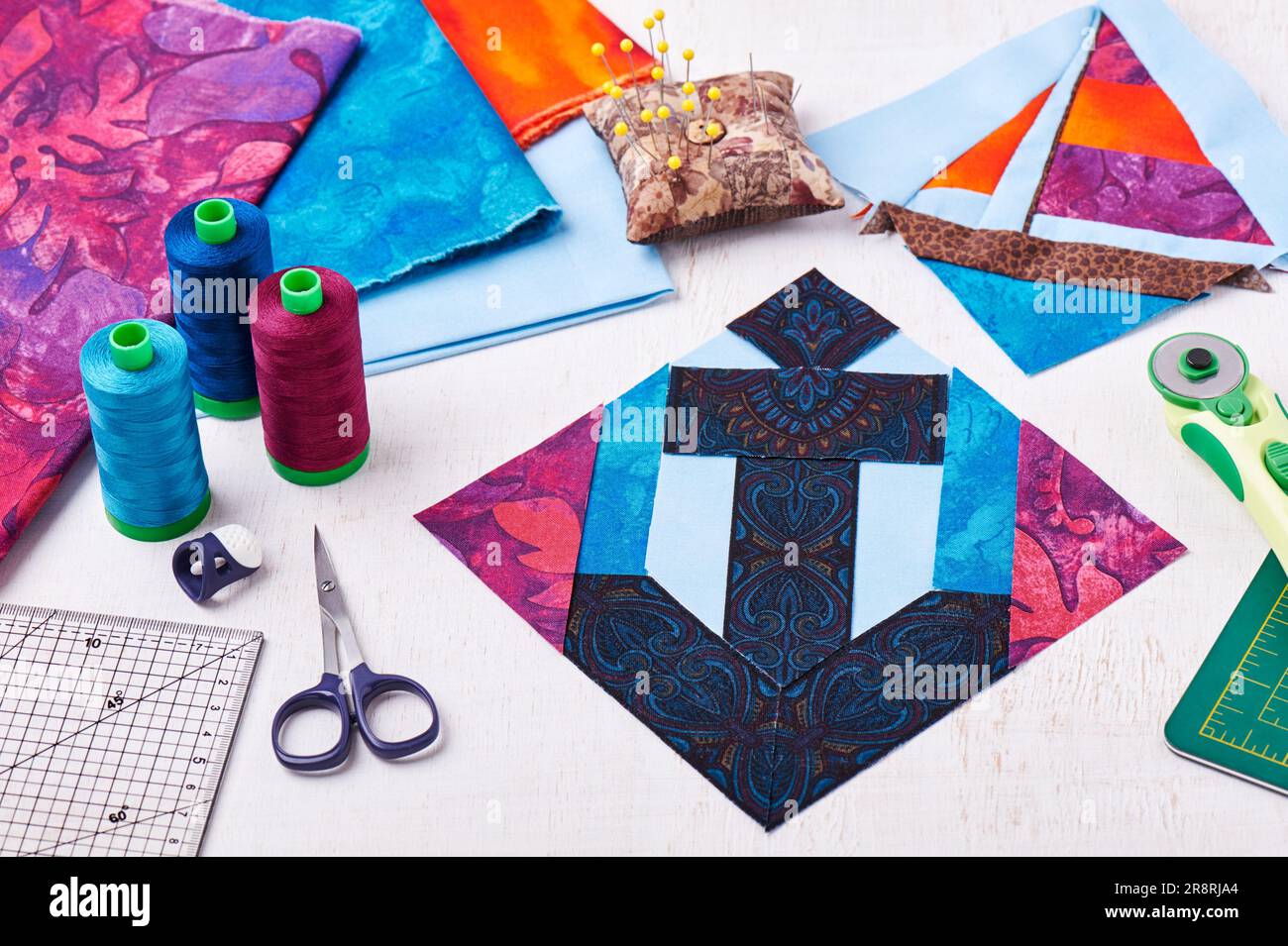 Anchor pin hi-res stock photography and images - Alamy