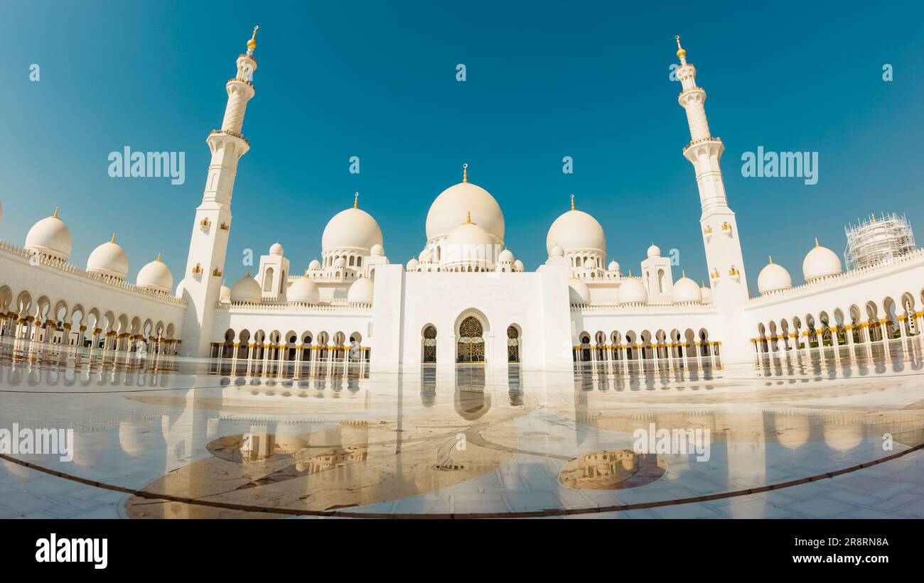 Abu dhabi, UAE - 3rd october, 2022: Grand Mosque in Abu Dhabi mid day ...
