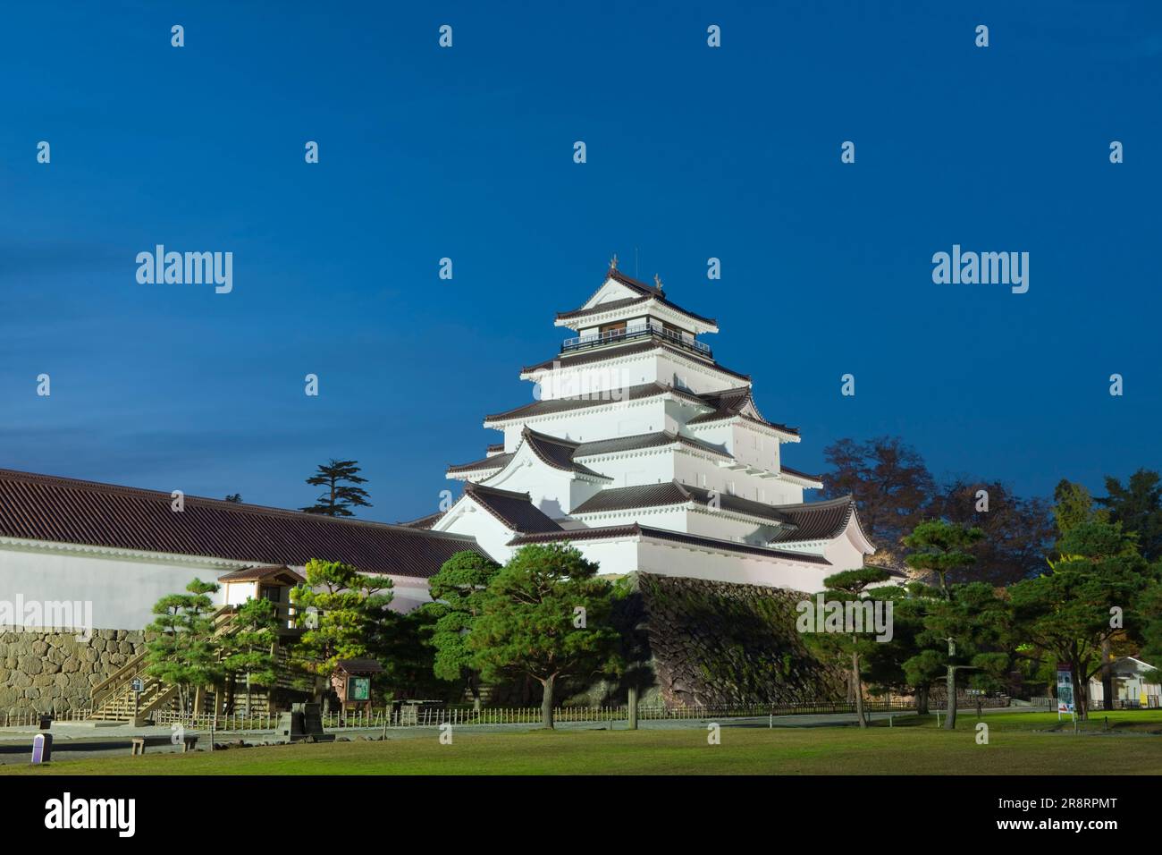Tsuruga and autumn hi-res stock photography and images - Alamy