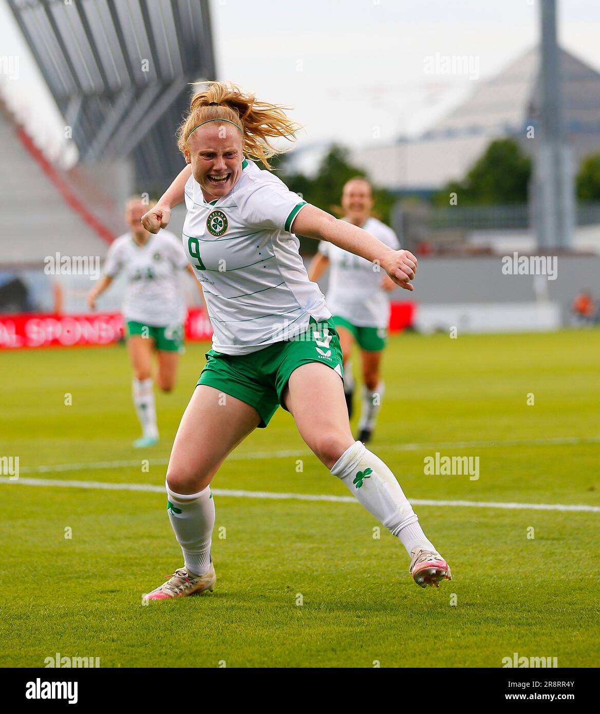 Amber barrett hi-res stock photography and images - Alamy