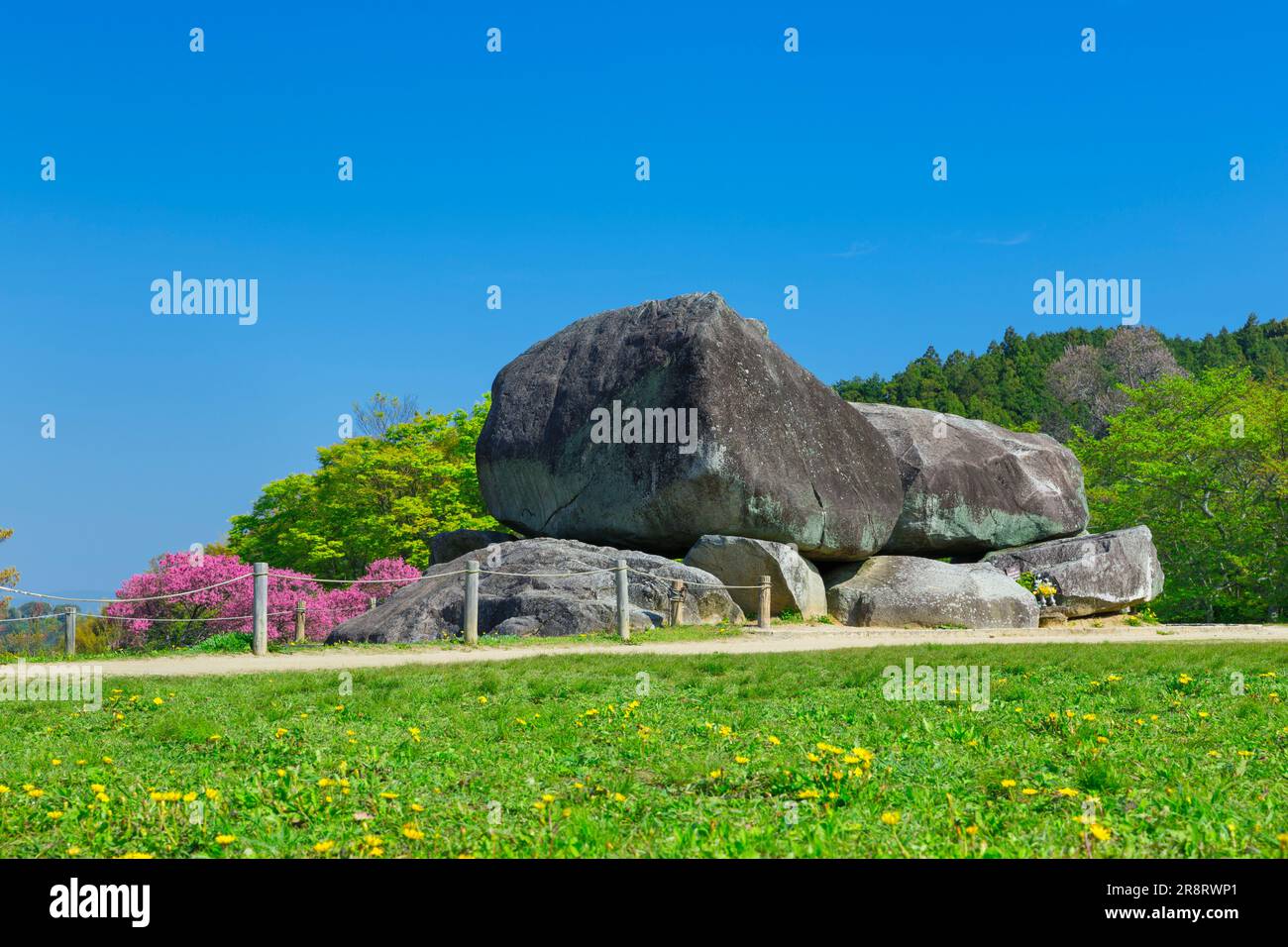 Spring stone hi-res stock photography and images - Alamy