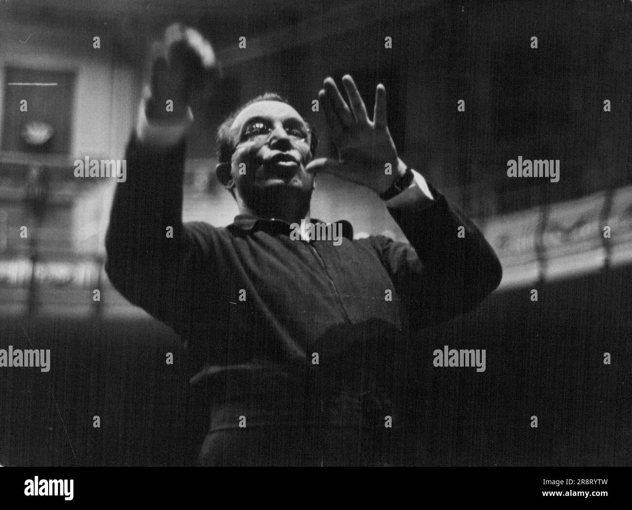 Richard Tauber as conductor. December 21, 1940 Stock Photo - Alamy