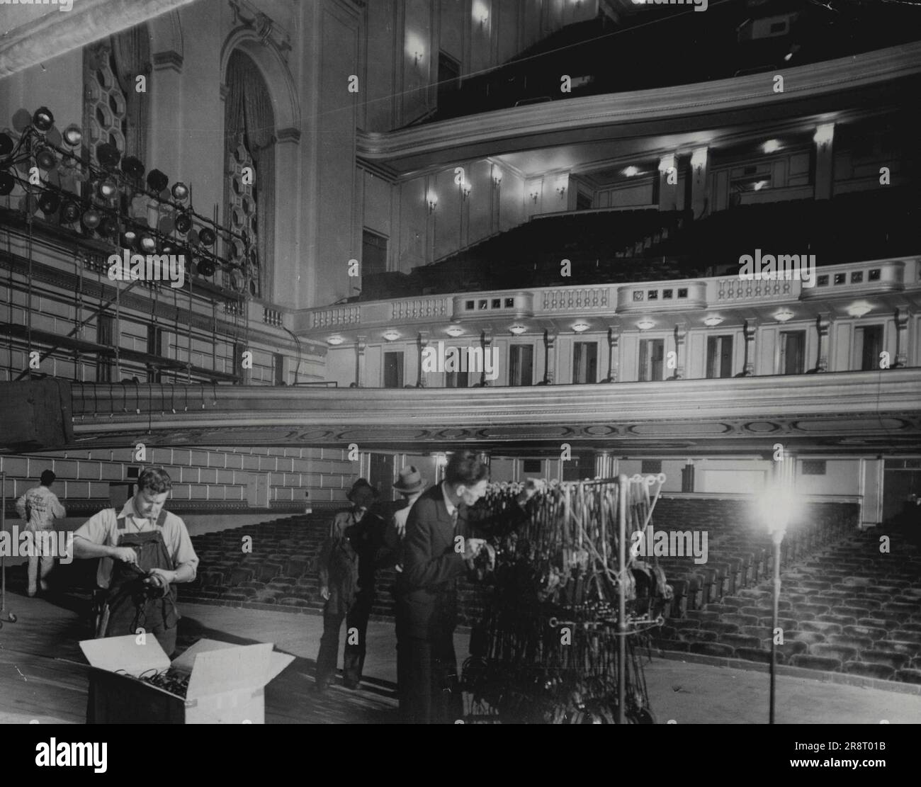 The interior of the San Francisco Opera House, San Francisco ...