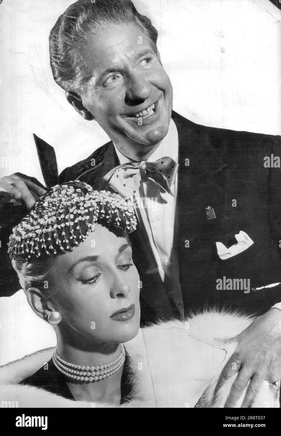 Milliner to the queen hi-res stock photography and images - Alamy