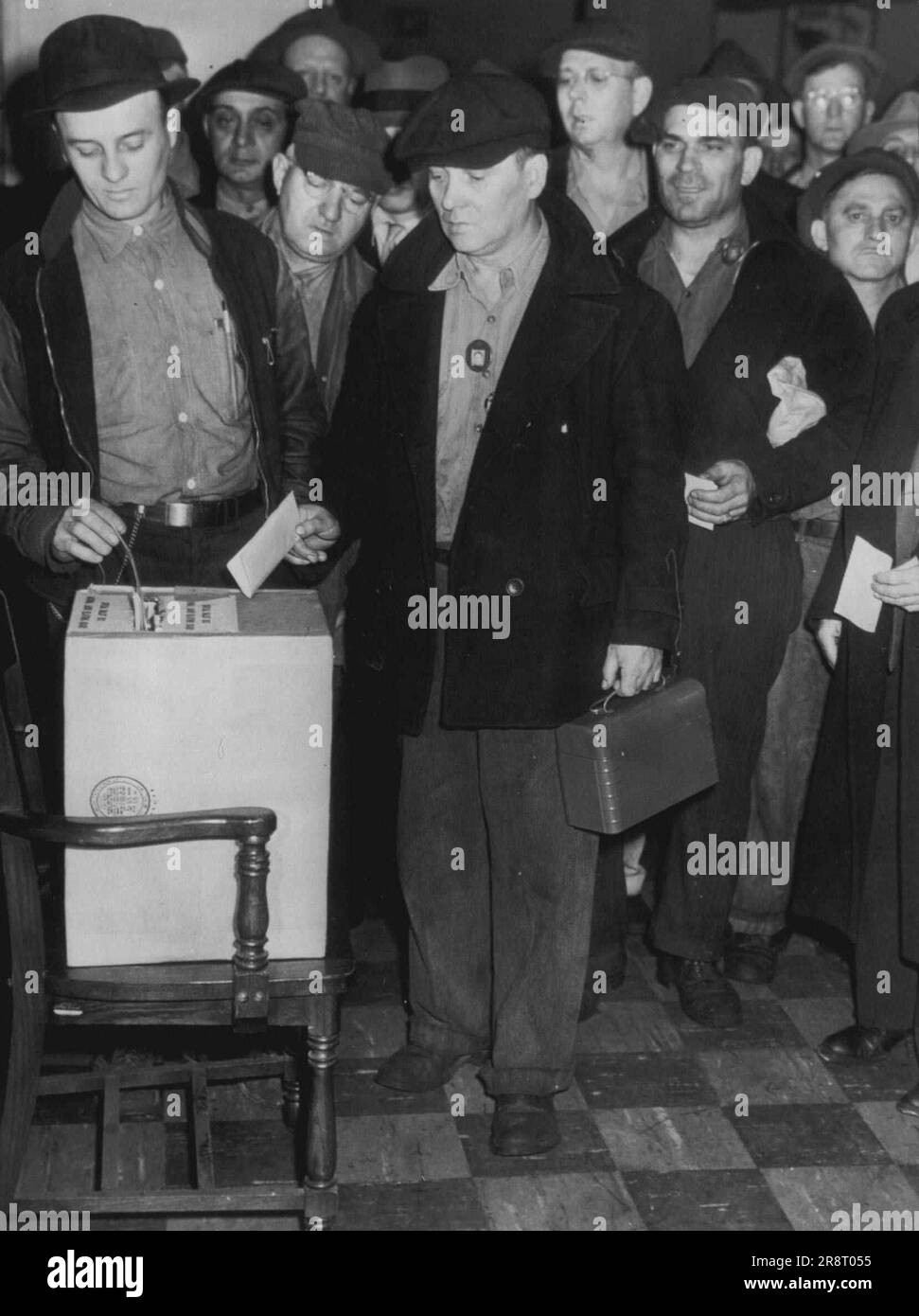 Strikes 1945 to 1950 hi-res stock photography and images - Alamy