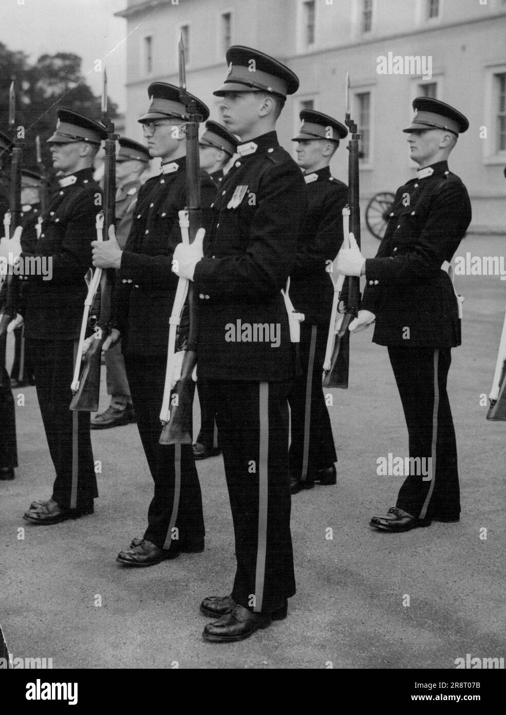 Duke of Kent Presents Arms - Rehearsal of Sovereign's Parade - The Duke ...