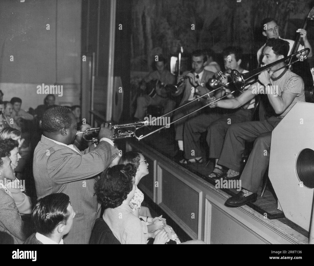 Prahran town hall Black and White Stock Photos & Images - Alamy