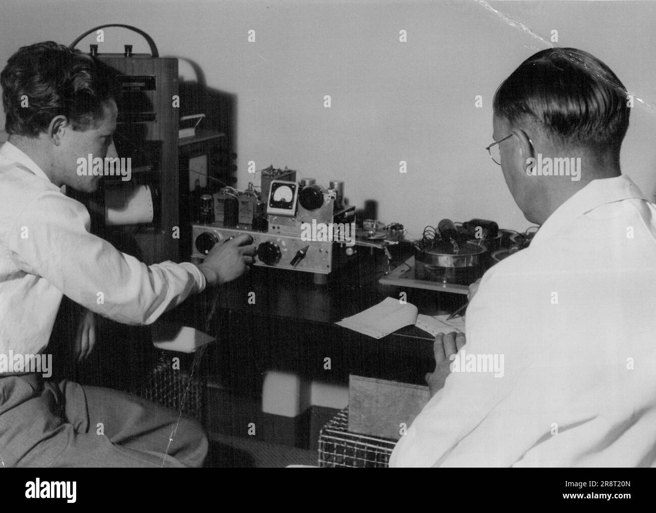 Professor R.H. Thorp (right) and Mr. L.B. ***** of Sydney University ...