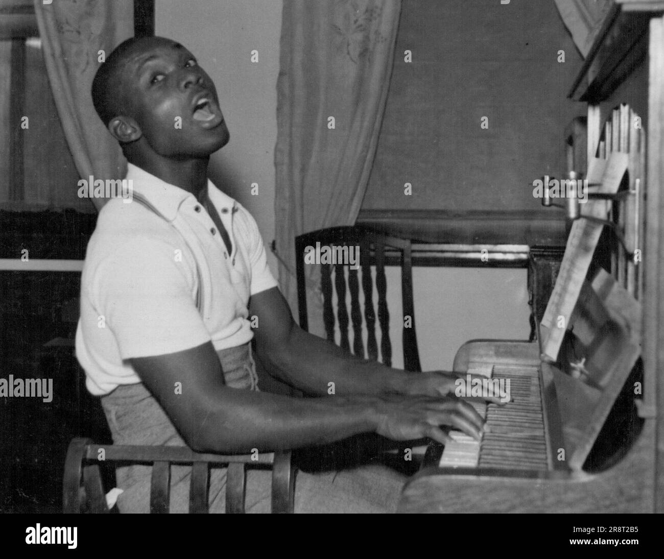 14 june 1939 hi-res stock photography and images - Alamy