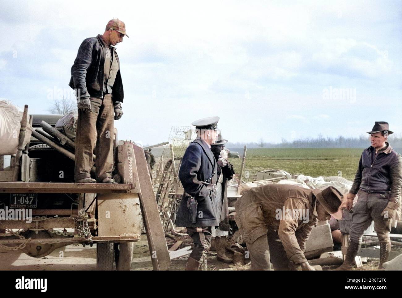 Farm workers 1930s hi-res stock photography and images - Alamy