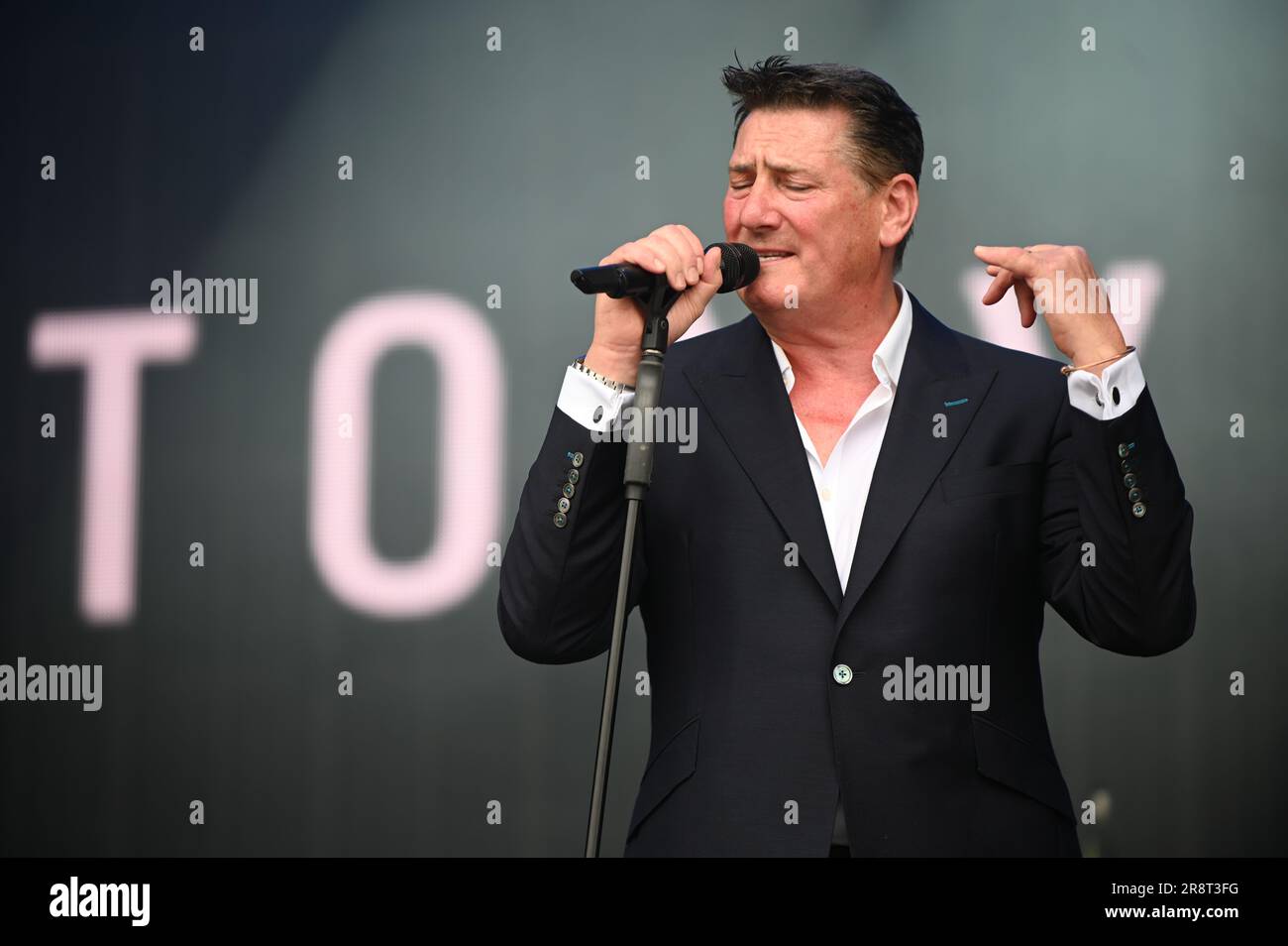 Uk singer tony hi-res stock photography and images - Alamy