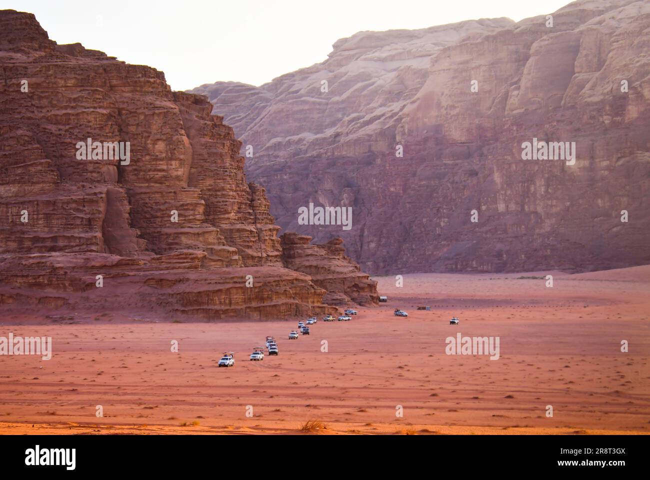 4wd vehicles caravan drive on Sunset tour visit spots in Wadi rum ...