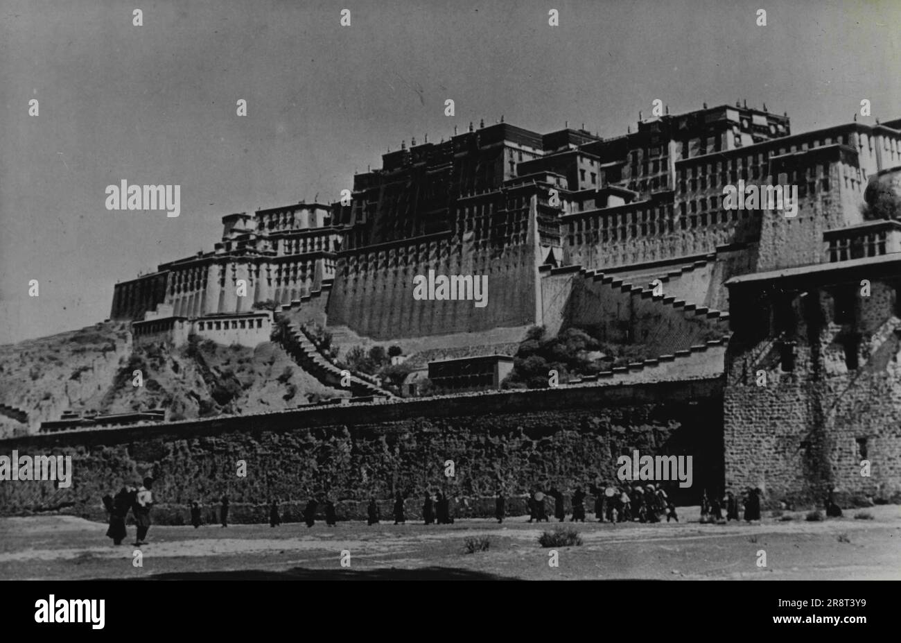 Tibet, Hermit Kingdom -- The Potala, winter Palace of the Dalai Lama ...