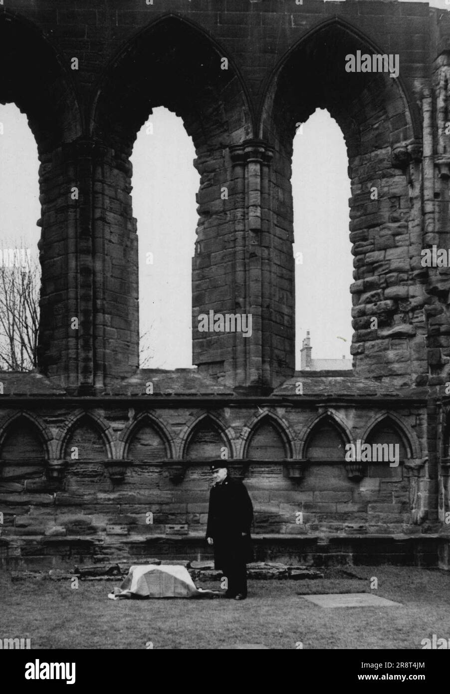 The Stone of Destiny Returned Brought to Arbroath Abbey - The stone ...