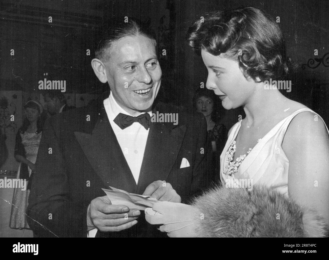 June thorburn hi-res stock photography and images - Alamy