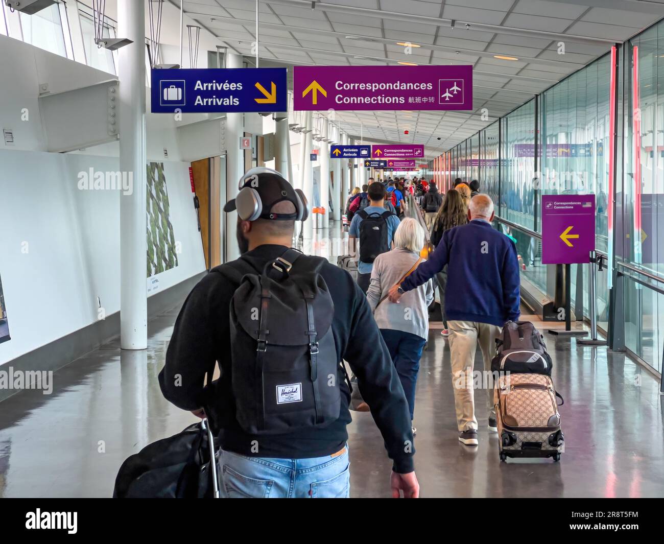 Gates at Newark Airport - NEWARK, UNITED STATES - JUNE 13, 2023 Stock ...
