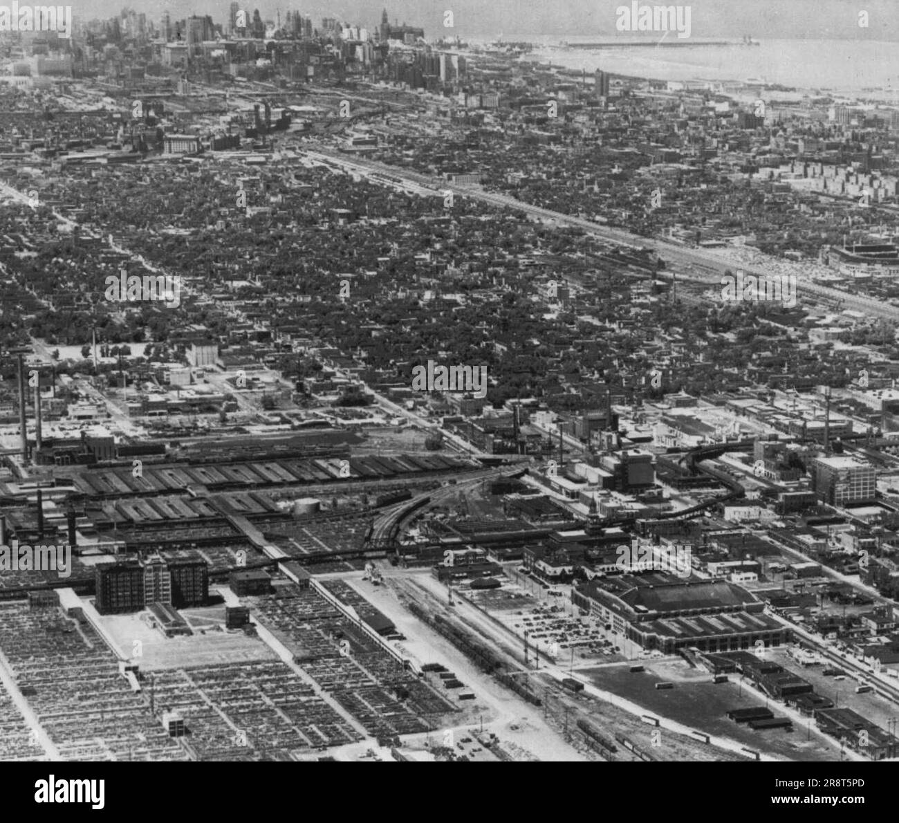 Chicago stadium aerial Black and White Stock Photos & Images - Alamy
