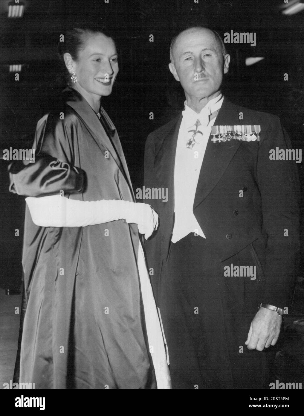 Capt. & Mrs. P.G. Taylor. February 12, 1954 Stock Photo - Alamy