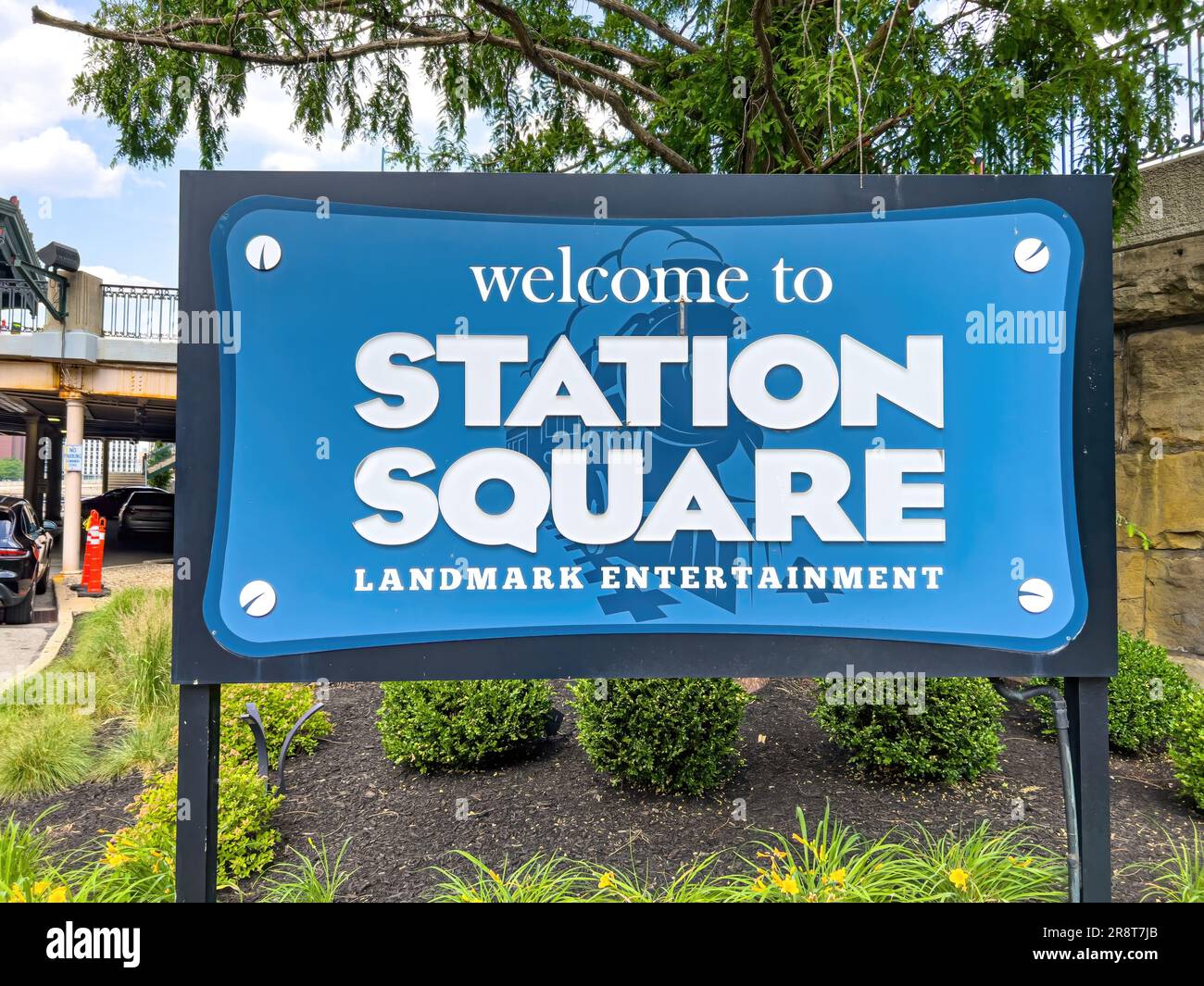 Station square in pittsburgh hi-res stock photography and images - Alamy