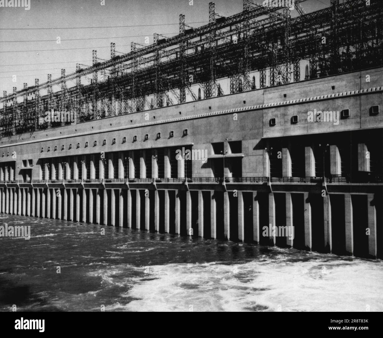 Bonneville Scenes -- Spent waters. At Bonneville Dam every bit of ...