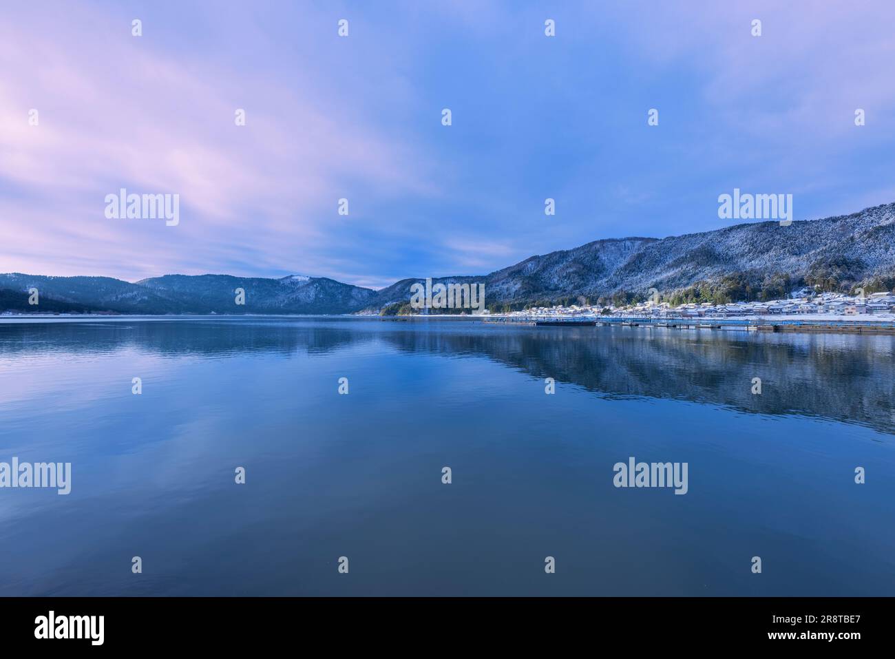 Lake Yogo in Winter Stock Photo - Alamy