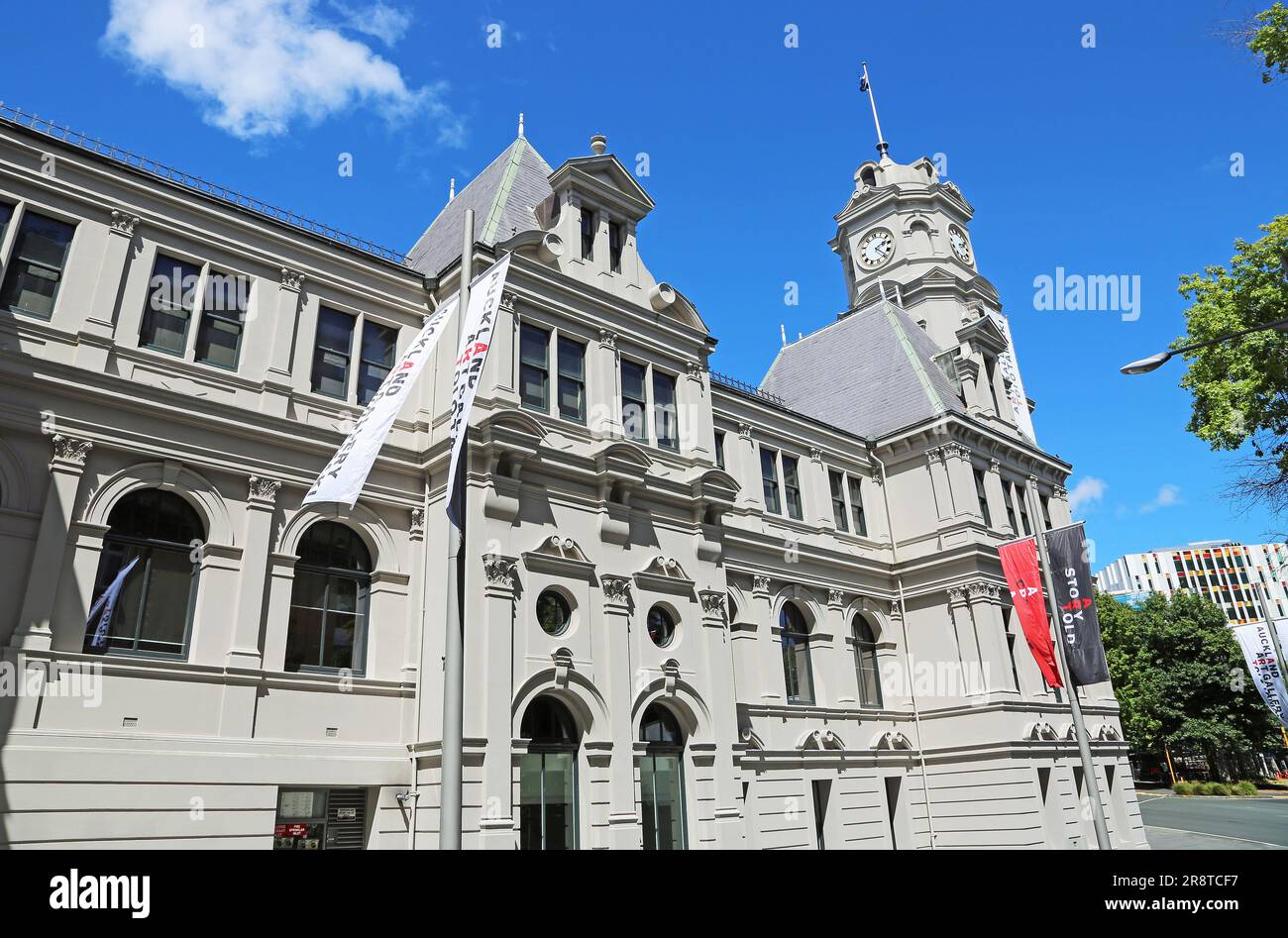 Auckland art gallery hi-res stock photography and images - Alamy