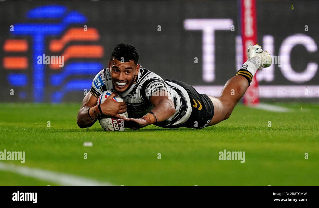 Hull FC’s Darnell McIntosh scores their fifth try with his team mates ...