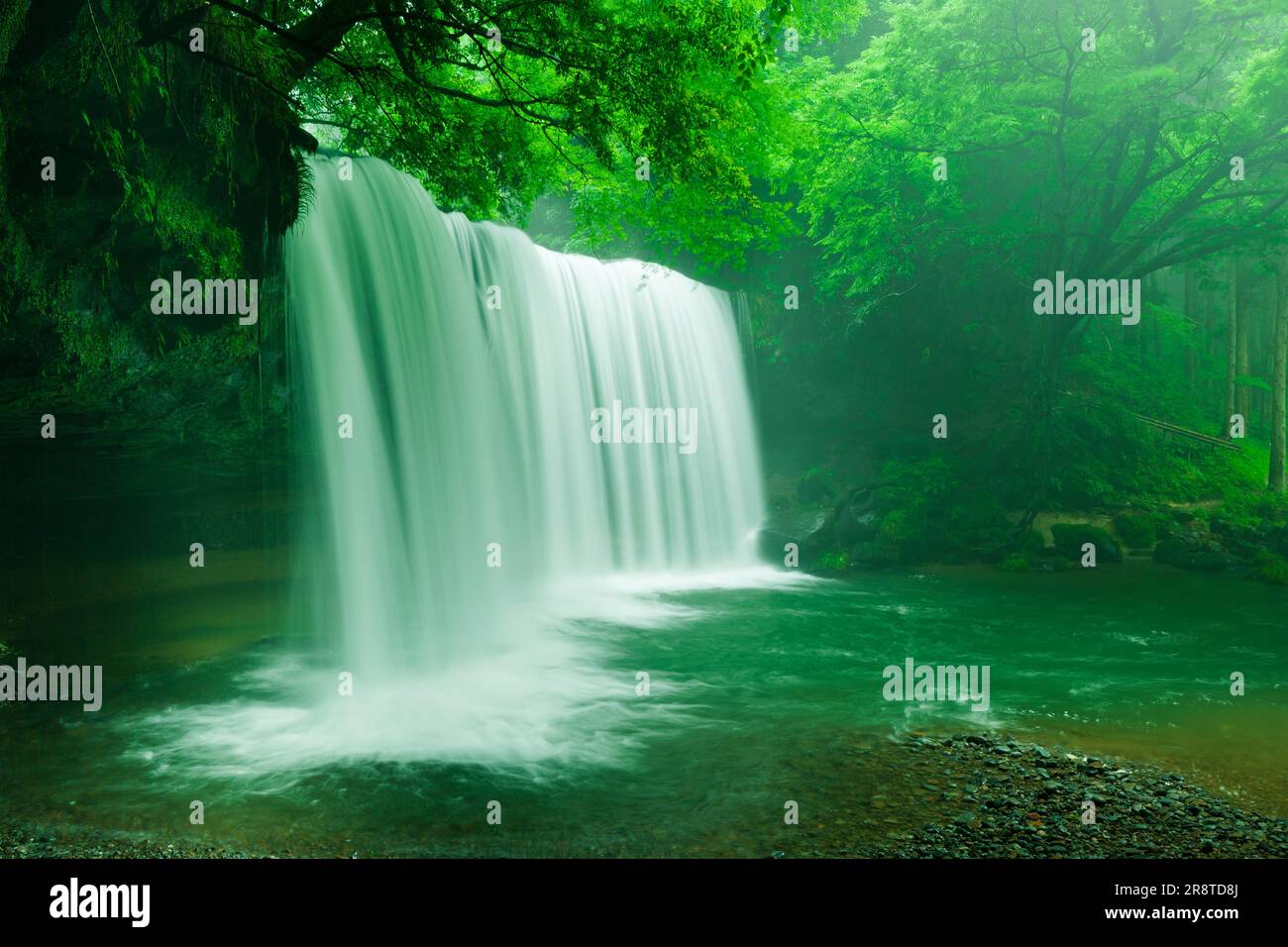 Waterfall basin hi-res stock photography and images - Alamy