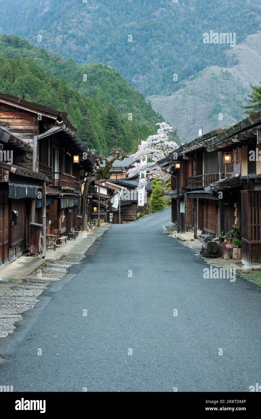 Tsumago yado hi-res stock photography and images - Alamy