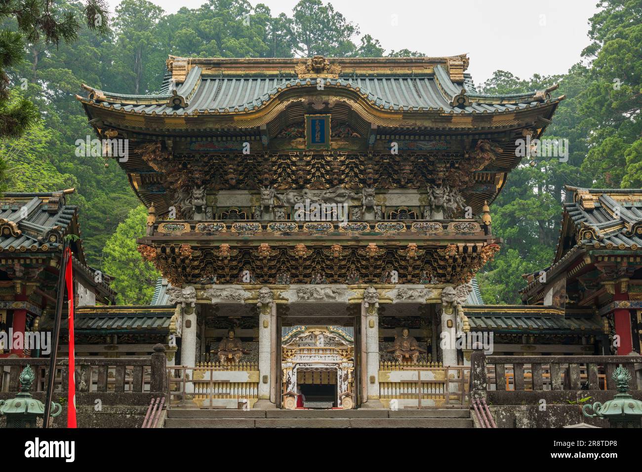 Yomeimon Gate of the Nikko Toshogu Shrine Stock Photo - Alamy