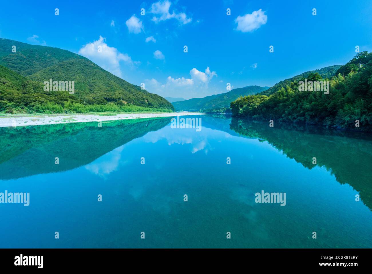 River surface water hi-res stock photography and images - Alamy