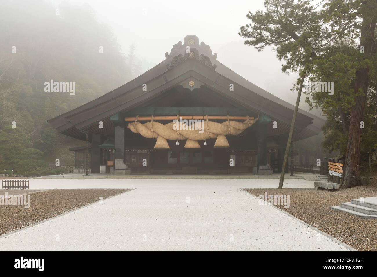 Shrine izumo shimane japan hi-res stock photography and images - Alamy