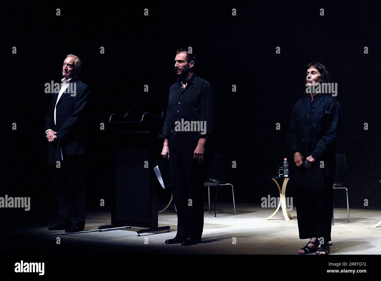 Charles Dance, Ralph Fiennes and Helen Morse reading Samuel Beckett ...