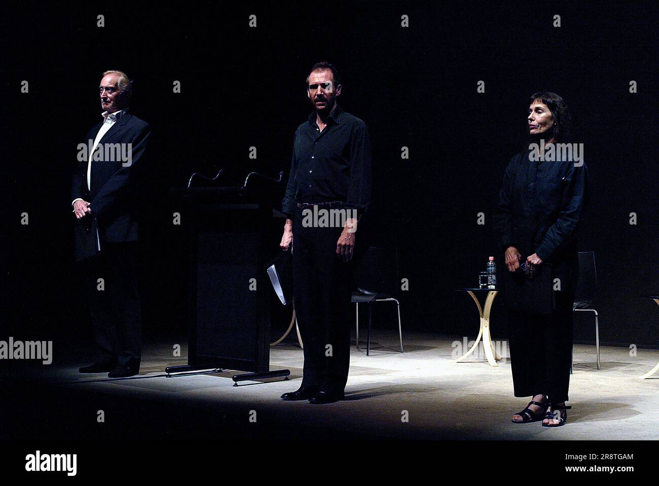 Charles Dance, Ralph Fiennes and Helen Morse reading Samuel Beckett ...