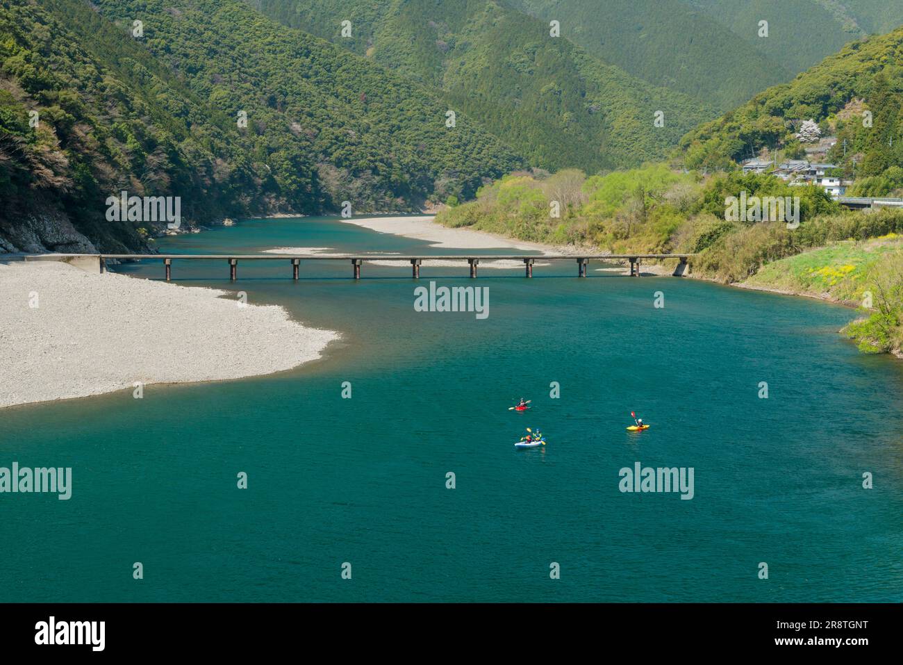 Crossing river by canoe hi-res stock photography and images - Alamy