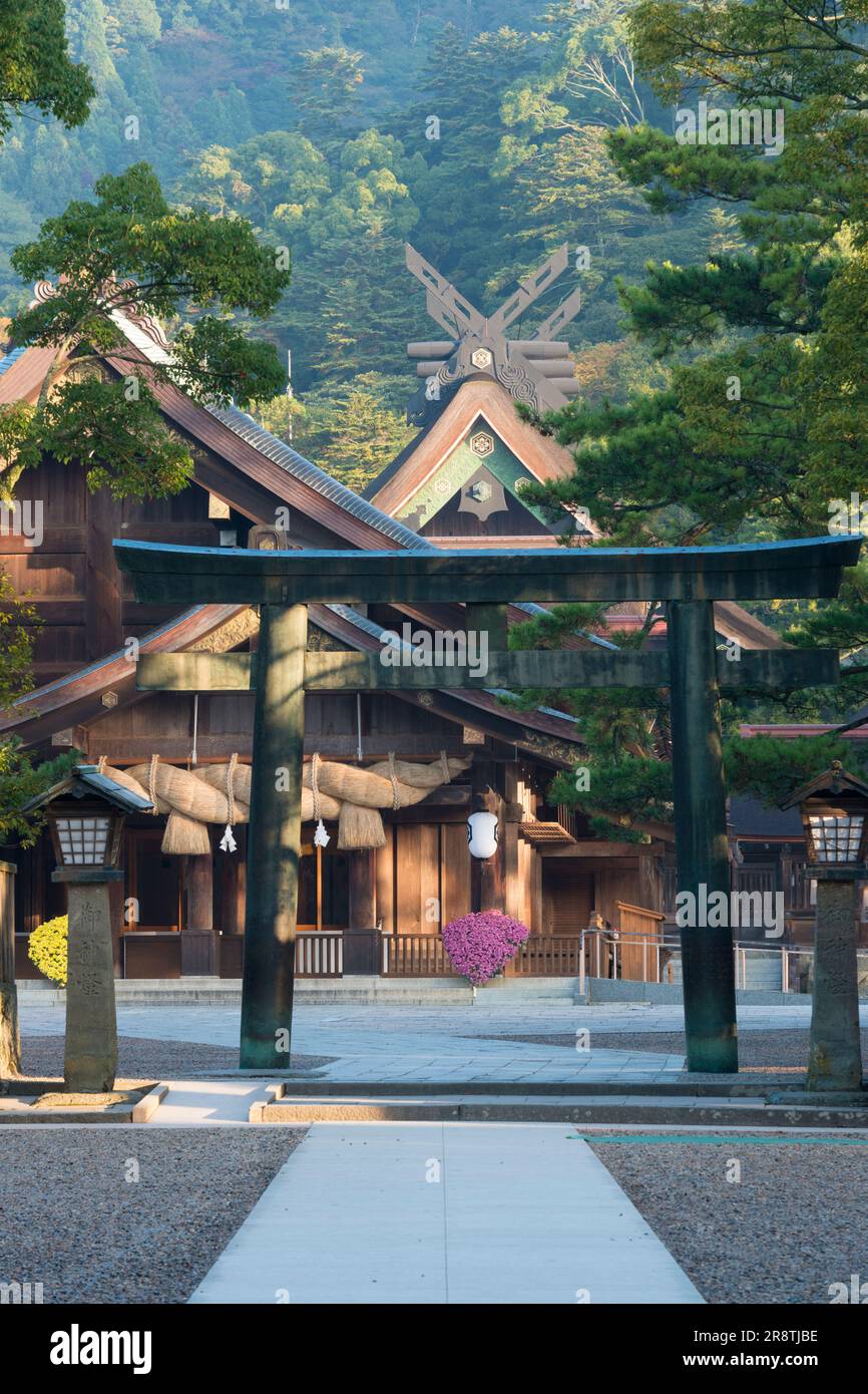 Izumo shrine hi-res stock photography and images - Alamy