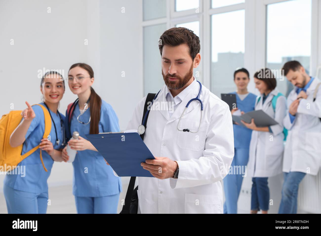 Smart medical student clipboard hi-res stock photography and images - Alamy