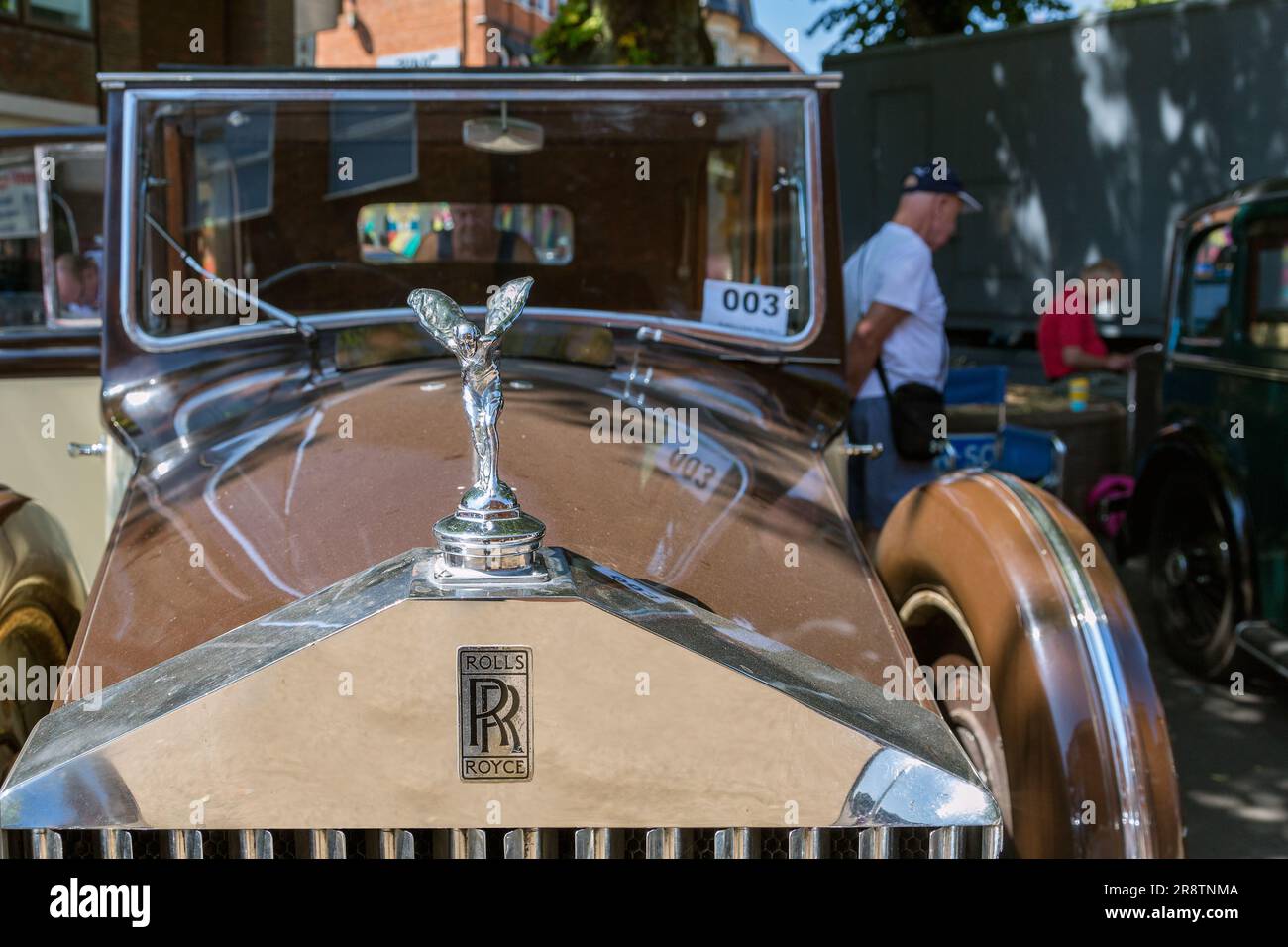 Close up of a 1930s Rolls Royce Sedance De Ville with it's iconic ...