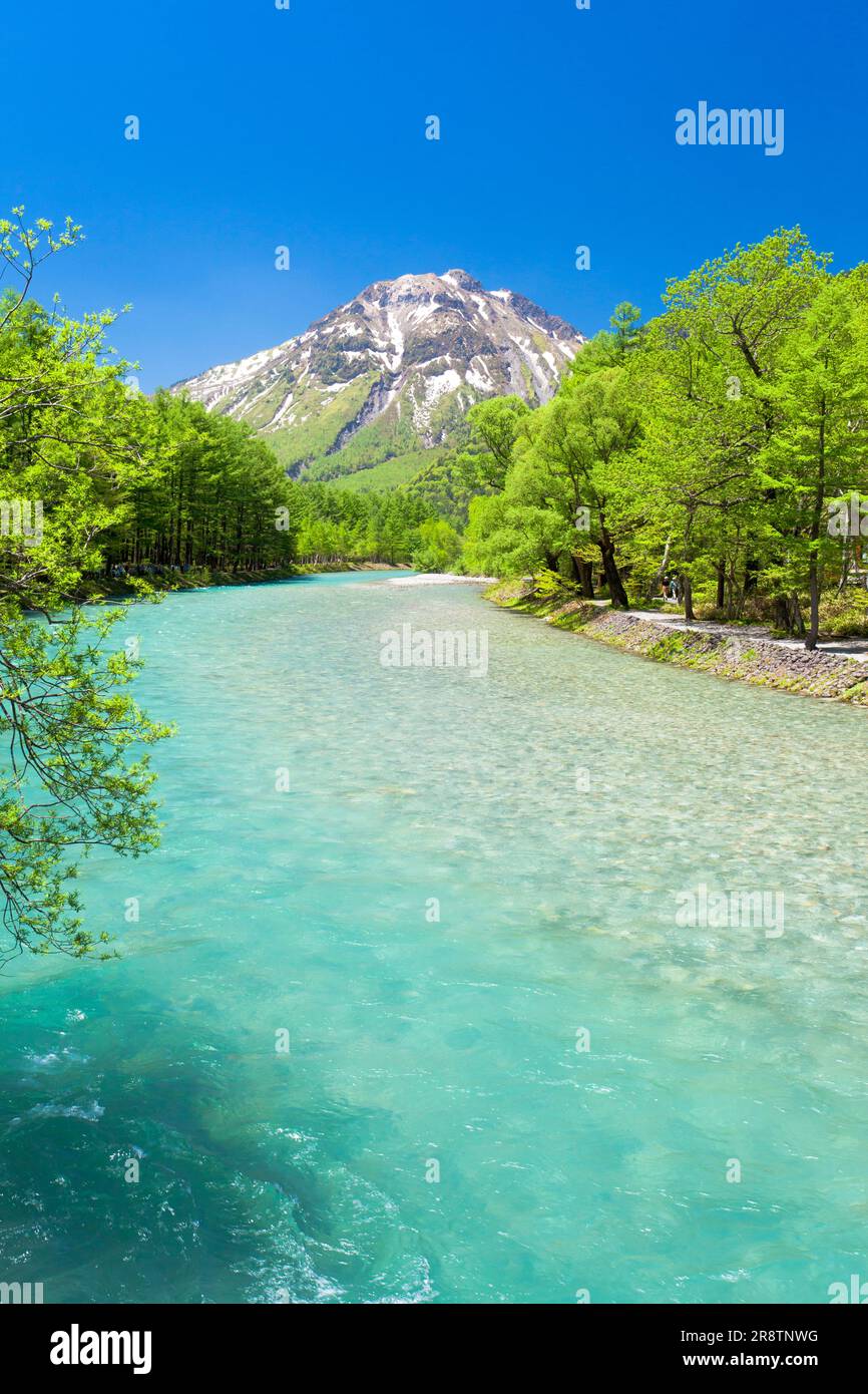 Azusa River flow and Mt. Yake Stock Photo - Alamy