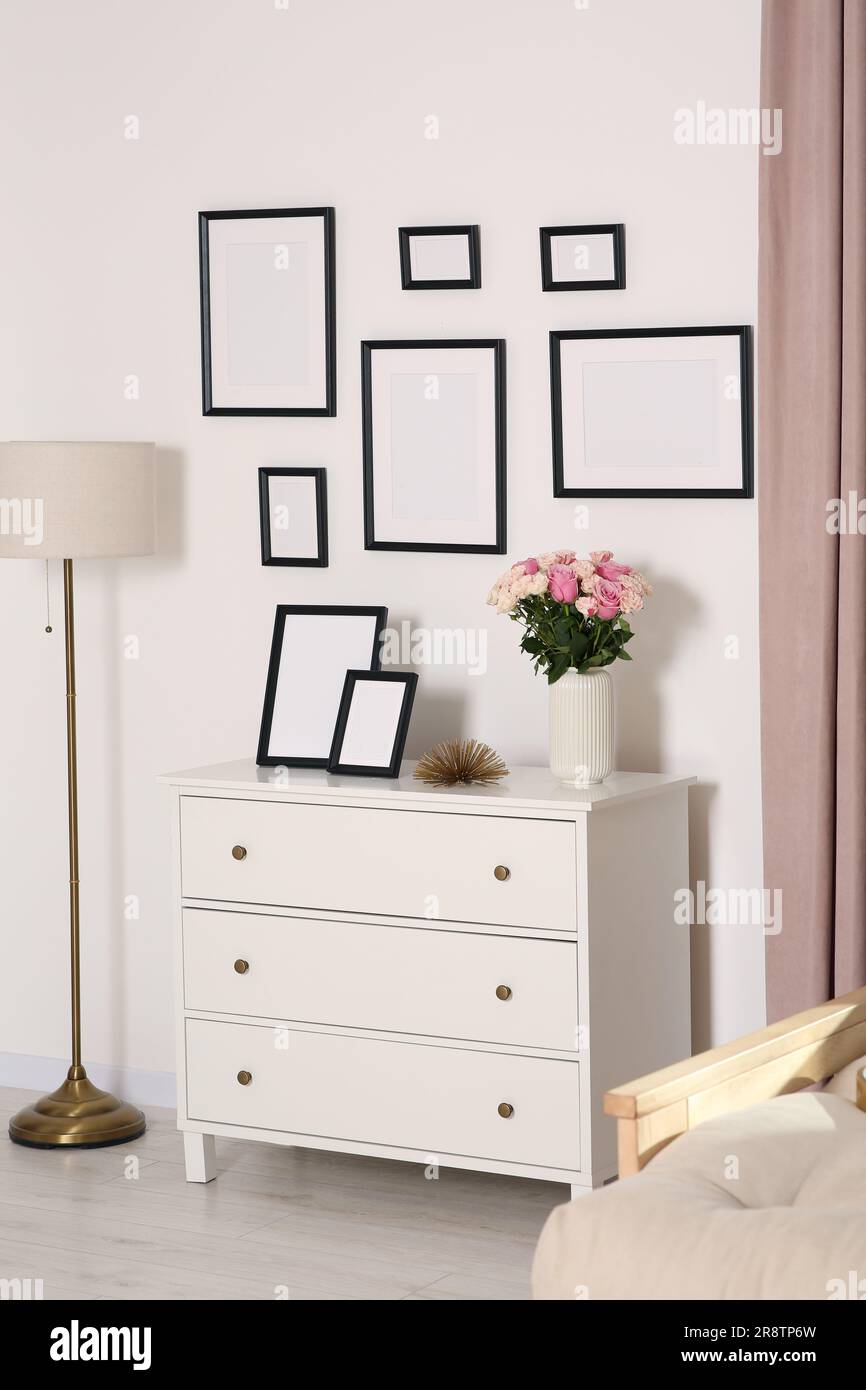 Room photo frames interior flowers hi-res stock photography and images ...