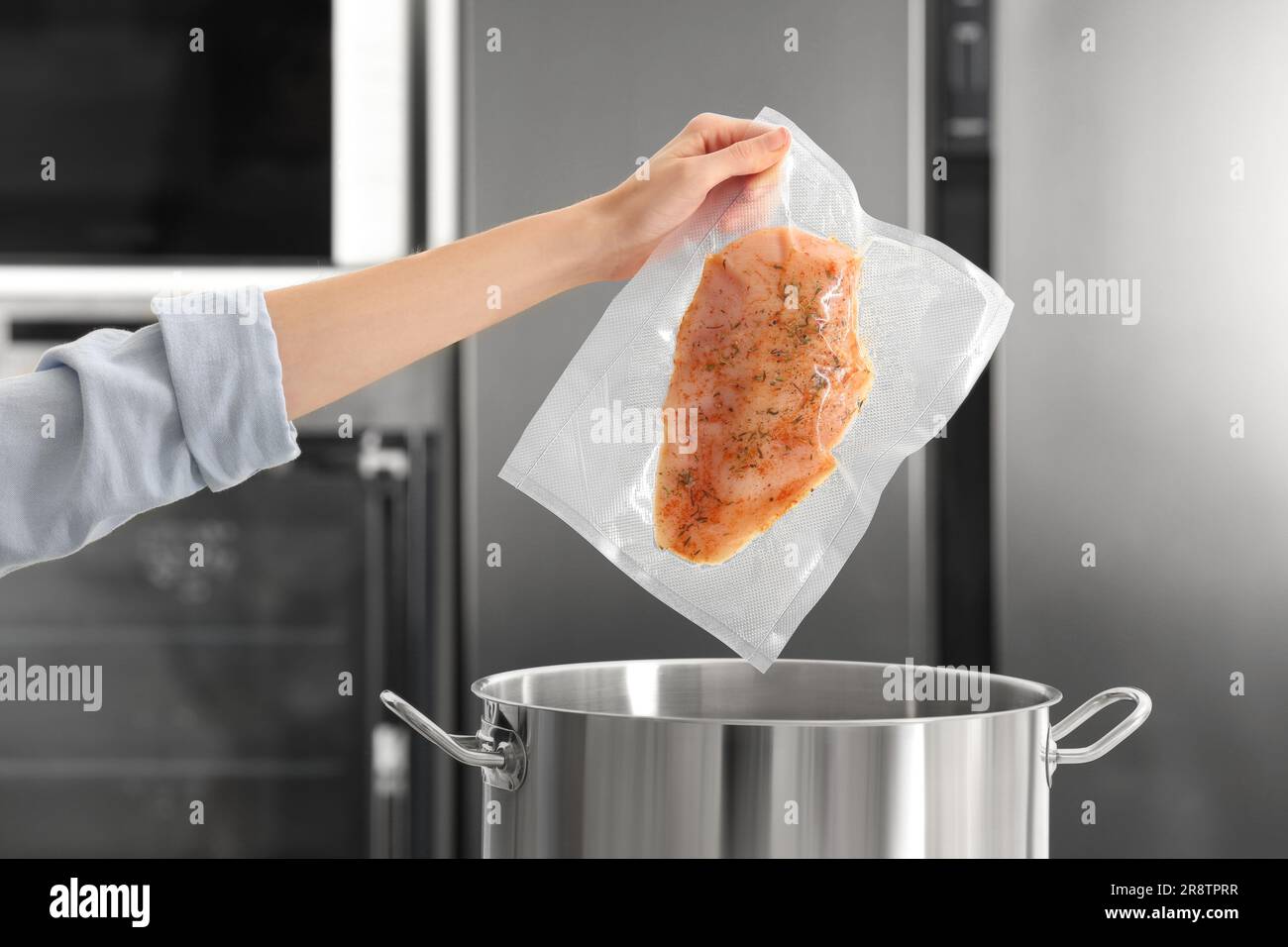 Putting technique hi-res stock photography and images - Alamy