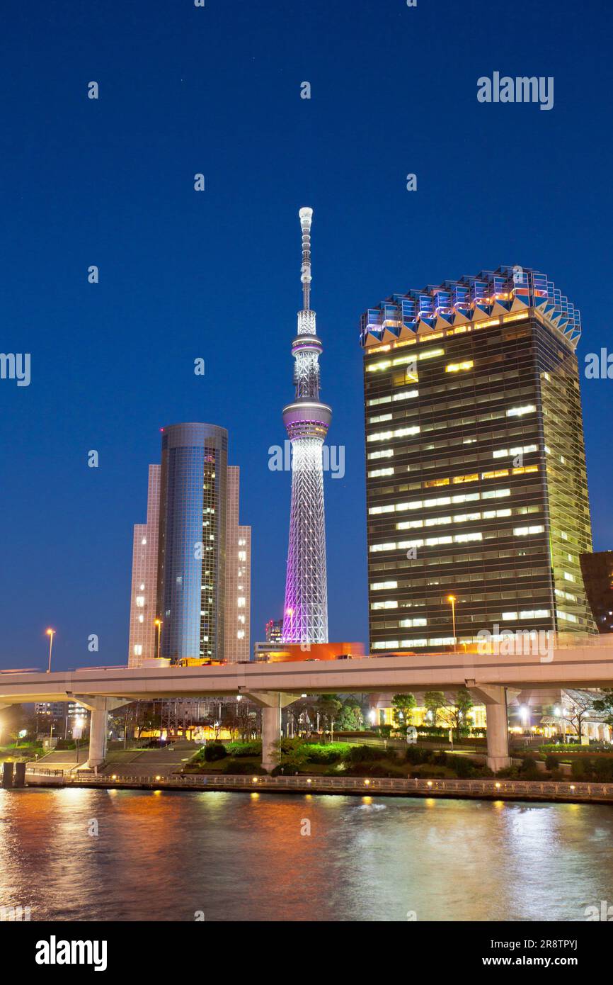 Night view asahi beer hi-res stock photography and images - Alamy