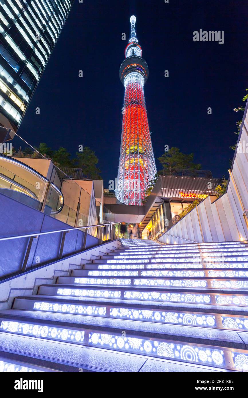 Sky tree illuminations tokyo hi-res stock photography and images - Alamy