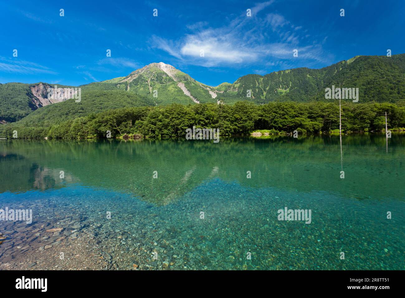 Taishoike Pond and Yake-dake in Kamikochi Stock Photo - Alamy