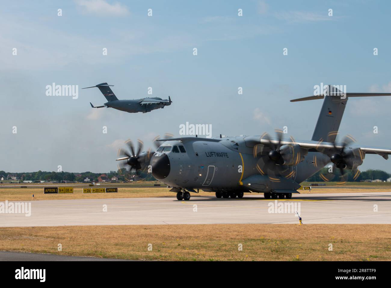 164th airlift wing hi-res stock photography and images - Alamy