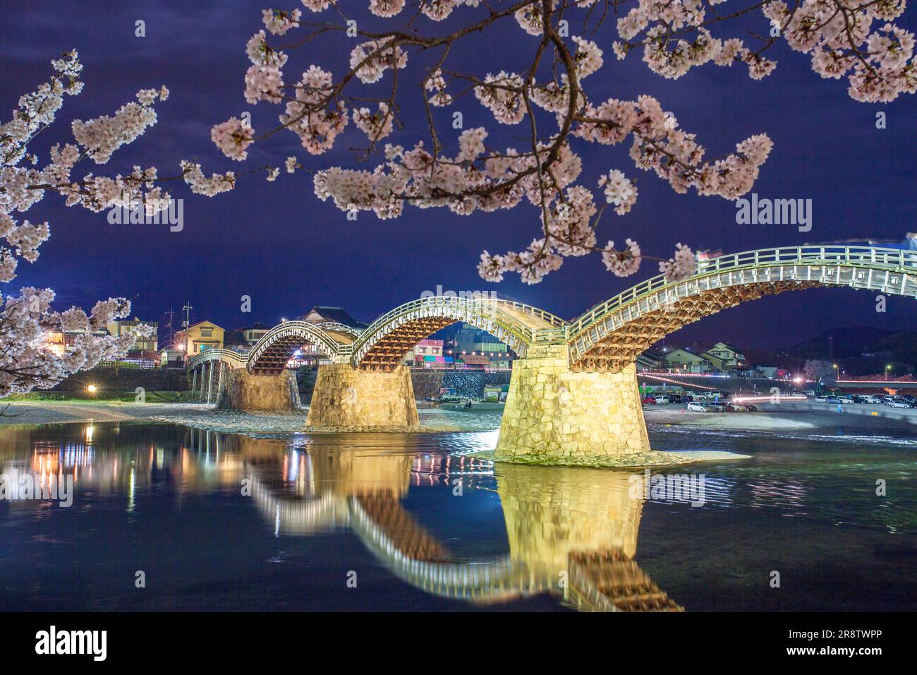 Kintai-bashi bridge and cherry blossoms at night Stock Photo - Alamy