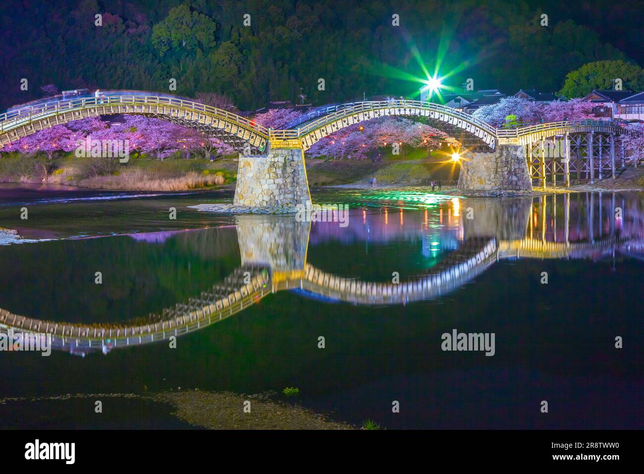 Kintai-bashi bridge and cherry blossoms at night Stock Photo - Alamy