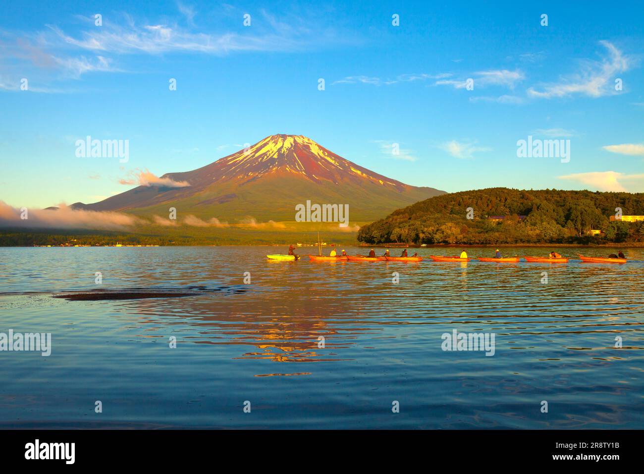 Red Fuji seen from Yamanakako Stock Photo - Alamy
